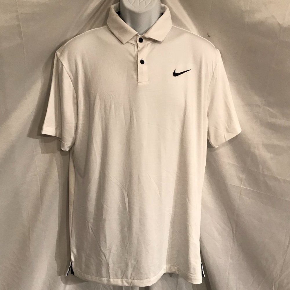 Nike Special Double Feature Front & Back Emblem Sport… - Gem